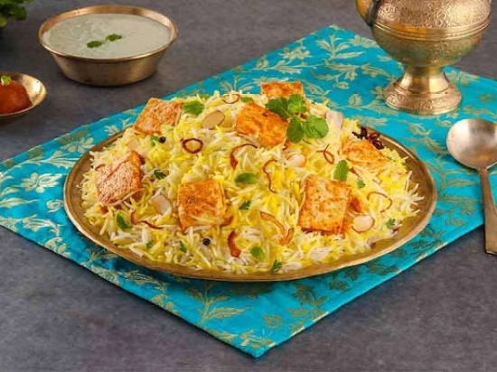 Buy Zaikedaar Paneer Biryani Paneer Dum Biryani Serves 2 Online in ... Buy Zaikedaar Paneer Biryani Paneer Dum Biryani Serves 2 Online in ...