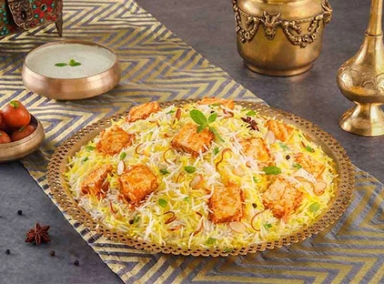 Buy Zaikedaar Paneer Biryani Paneer Dum Biryani Serves 4 5 Online in ... Buy Zaikedaar Paneer Biryani Paneer Dum Biryani Serves 4 5 Online in ...